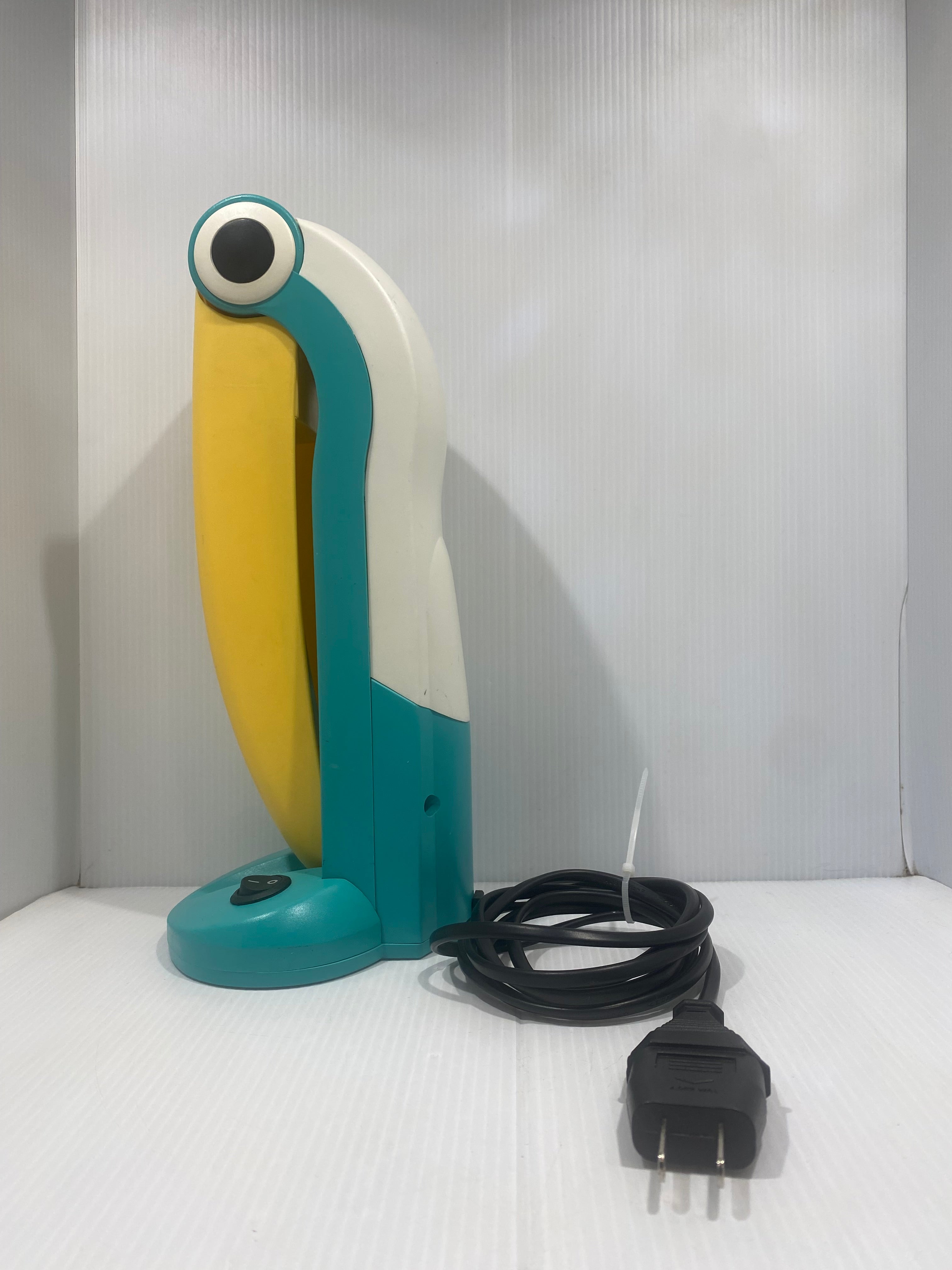 Funny and beautiful Toucan lamp, designed by H.T. Huang in the 80s ...