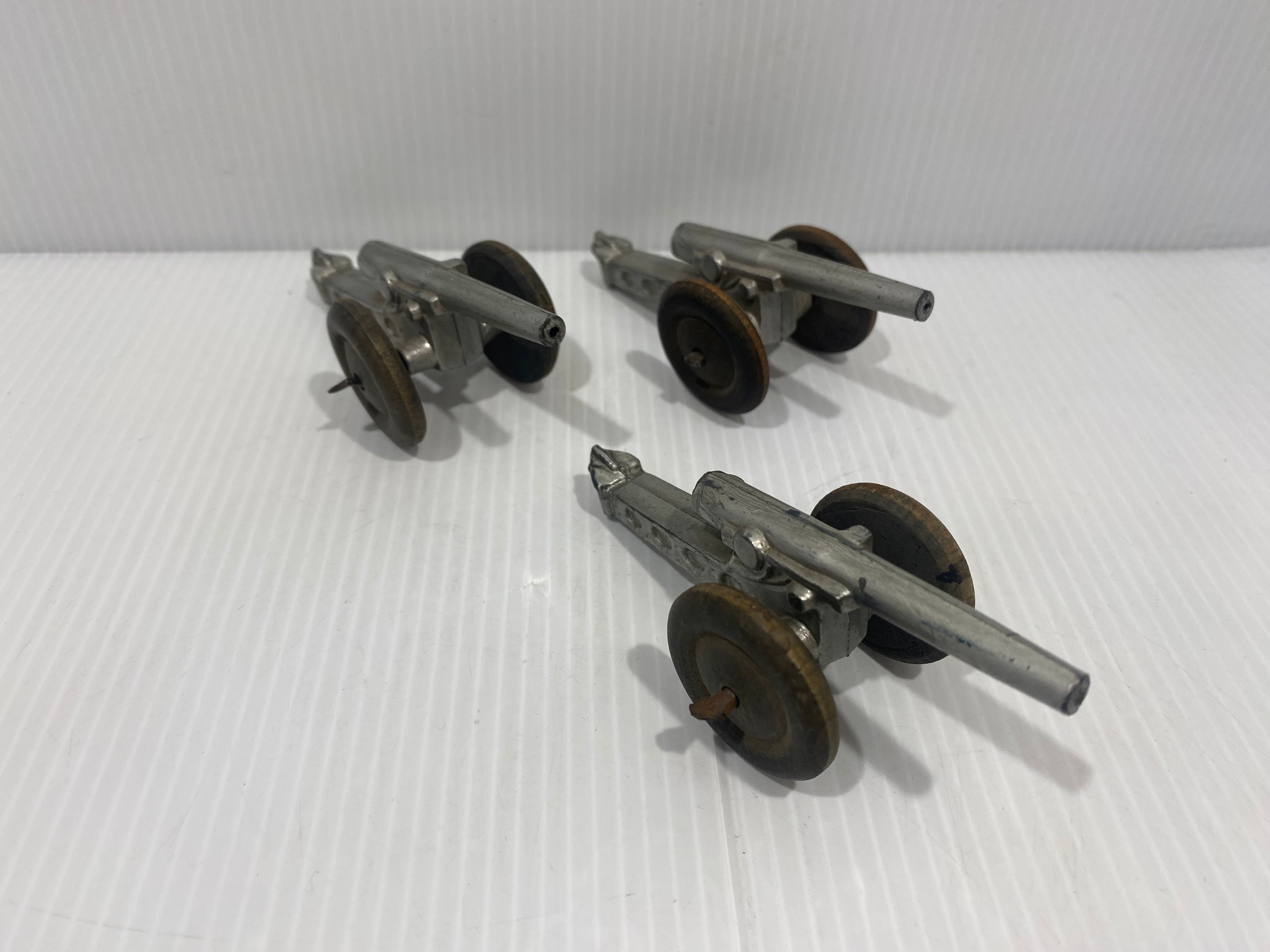 Old Manoil Barclay toy lead cannon with wood wheels. 1930s – Iapello ...