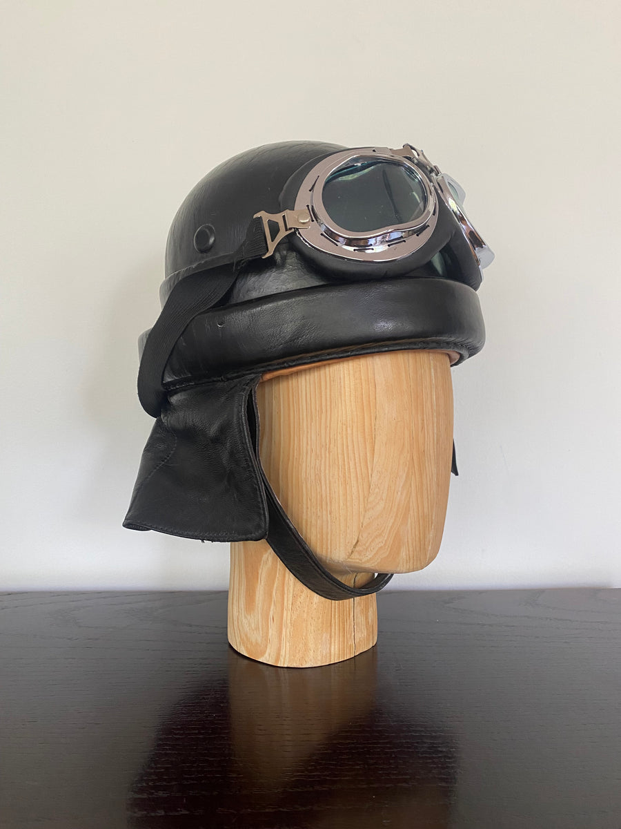 Original Italian Armored Division M35 helmet for tankers and motorcycl ...